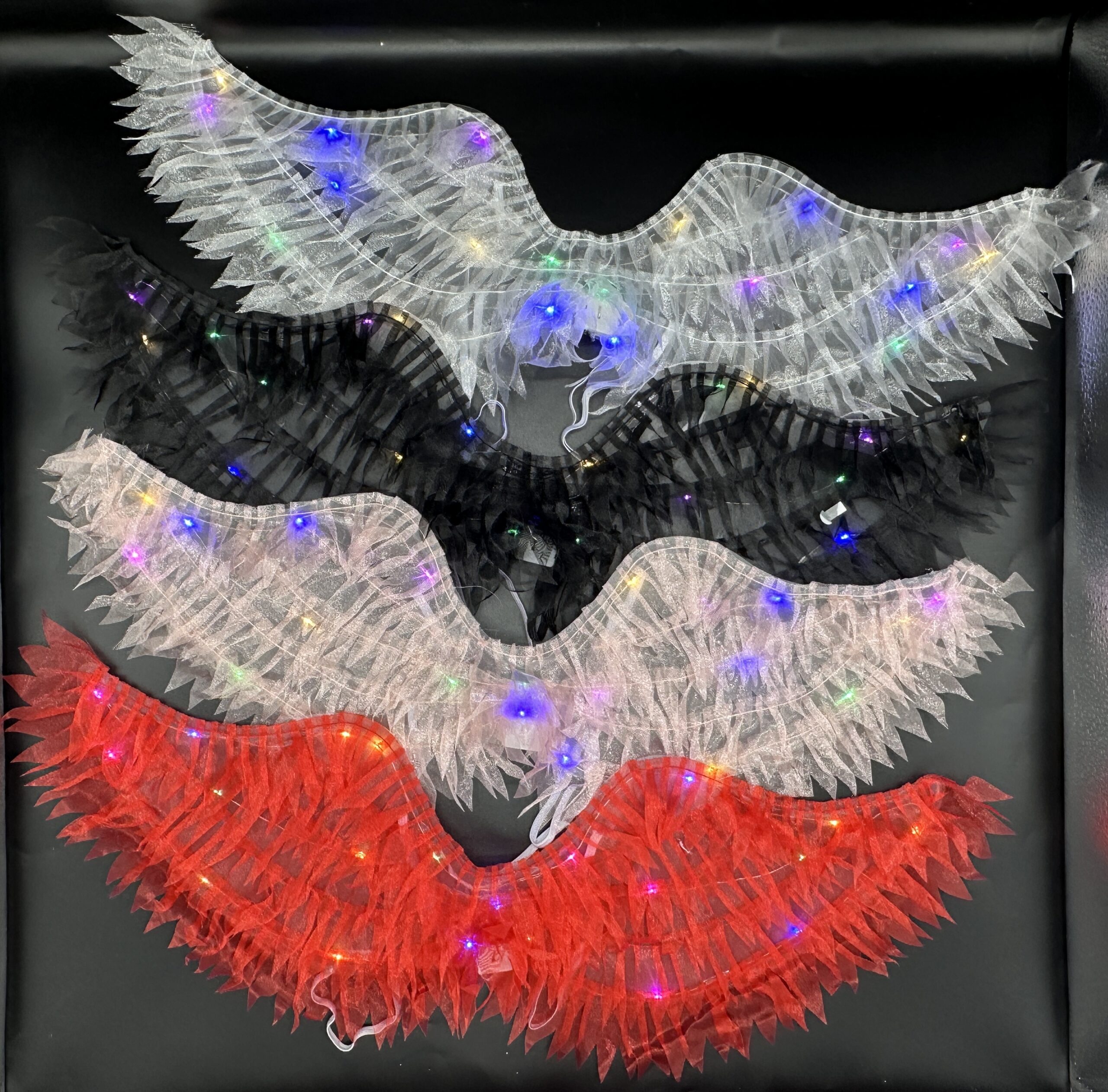 Alas Angel Led Multicolor Plumas 63*21cm POR BULTO - Cotillon Yang